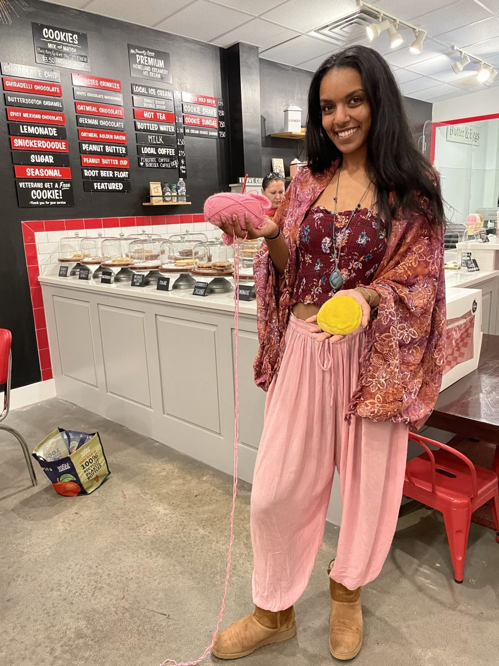 Crochet Anywhere – Crocheting Workshop & Meetup | People-First Tourism